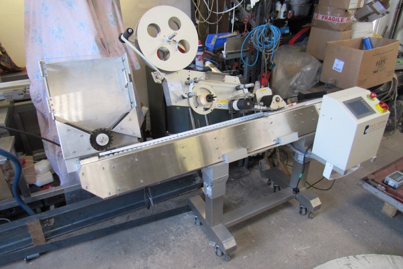 Used Horizontal Wrap Around Automatic Labeling Machine